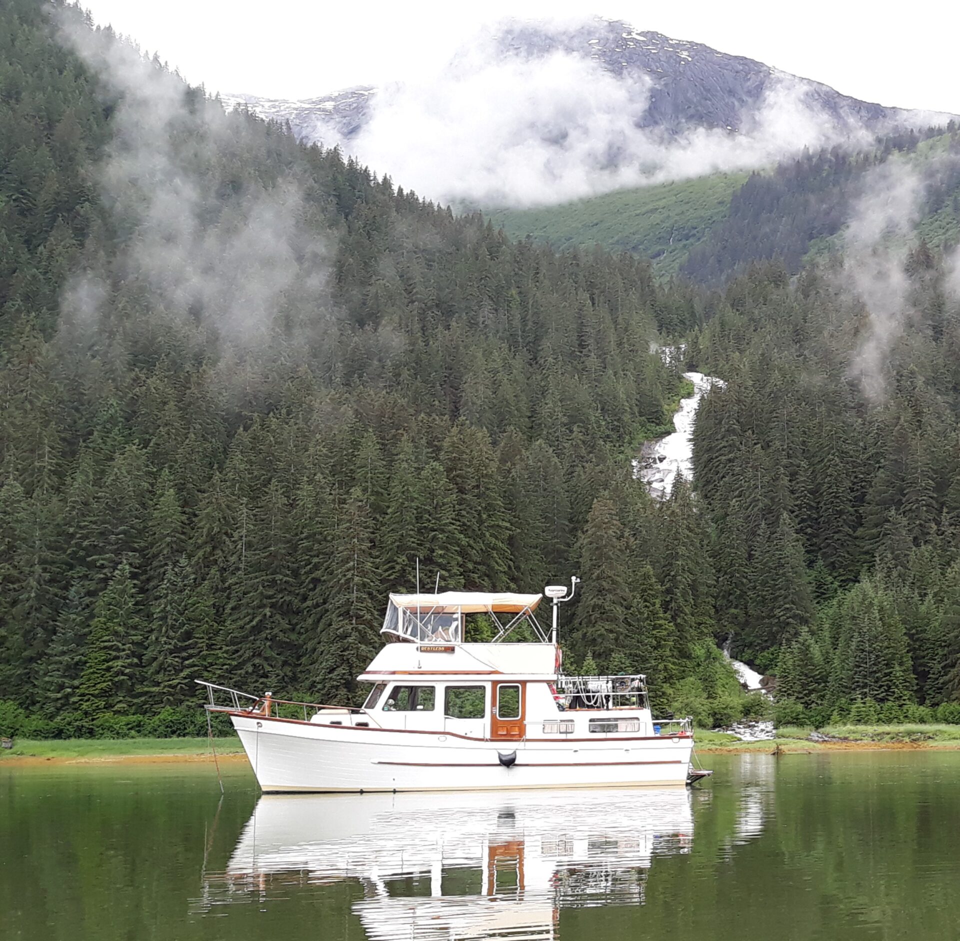 Universal 36 - Restless - Swiftsure Yachts